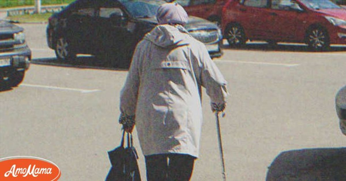 Une vieille dame qui a économisé de l'argent pendant 40 ans découvre un ...